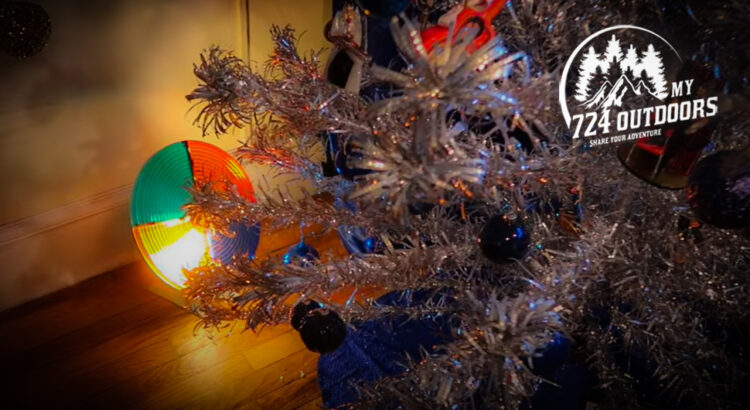 Ring in the Holidays with a Visit to the Aluminum Christmas Tree Museum ...